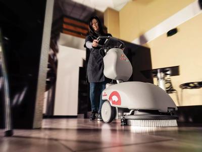 Autolaveuse COMAC Vispa 35B Pack